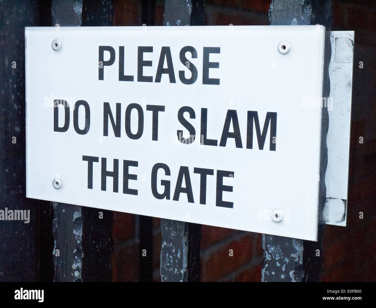 Noise gate hi-res stock photography and images - Alamy