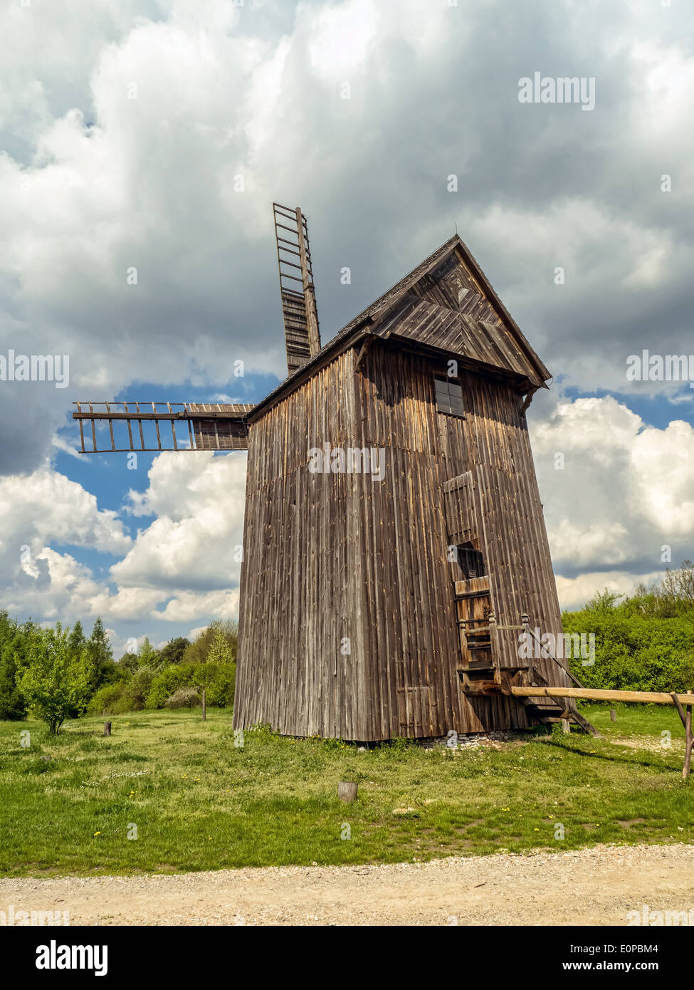 Old farm windmill hi-res stock photography and images - Alamy