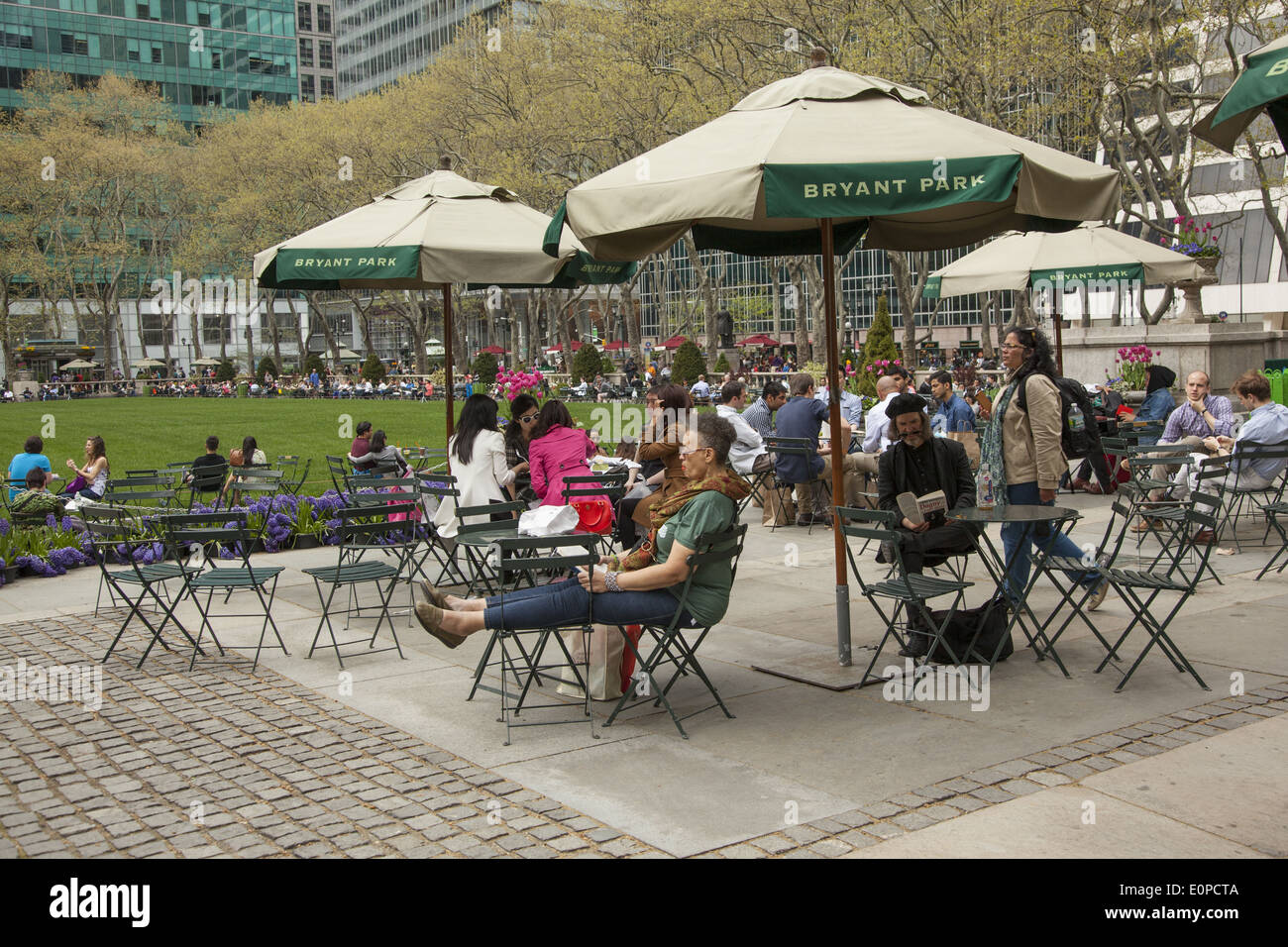 Bryant park reading room hi-res stock photography and images - Alamy