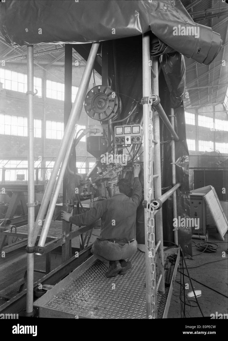 Manufacturing sector output Black and White Stock Photos & Images - Alamy