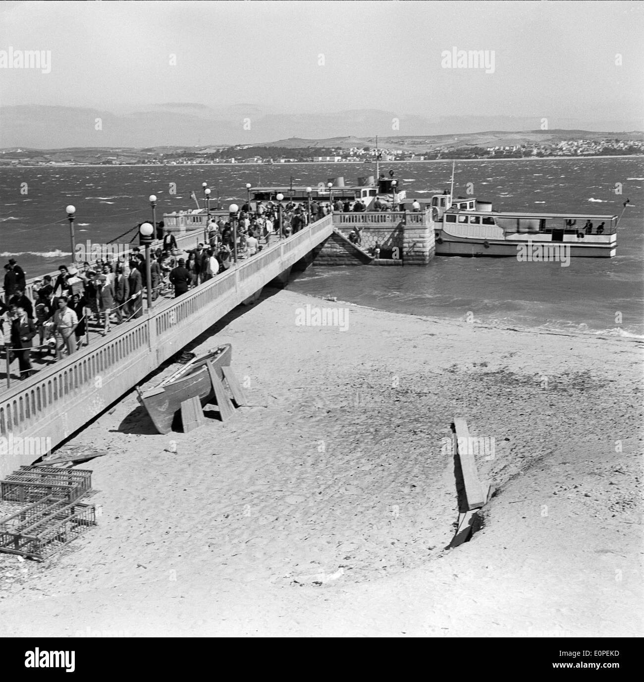 Trafaria portugal hi-res stock photography and images - Alamy