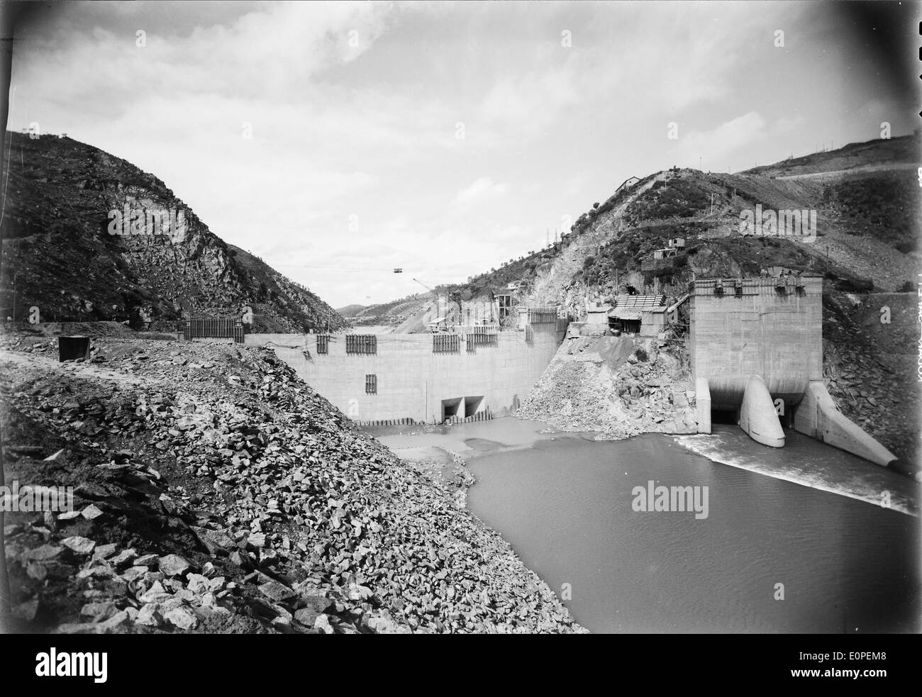 Barragem Castelo Do Bode High Resolution Stock Photography and Images ...