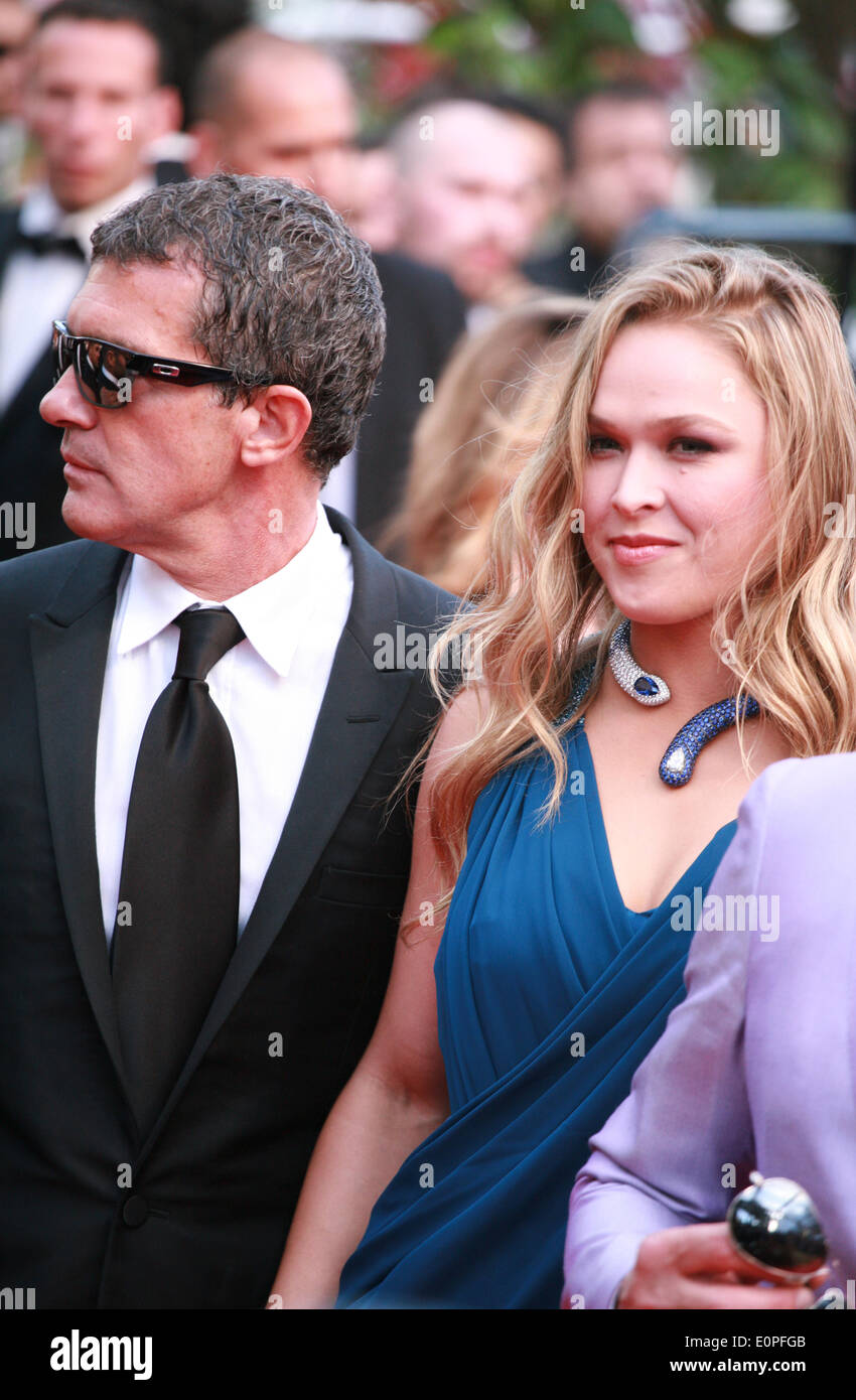 Expendables 3 Ronda Rousey Bouncer Red Dress