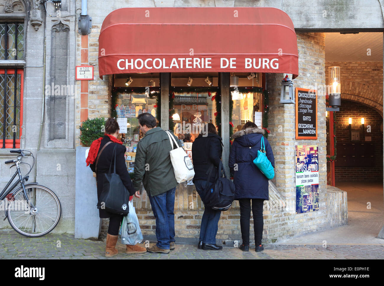 Bruges chocolate shop hi-res stock photography and images - Alamy