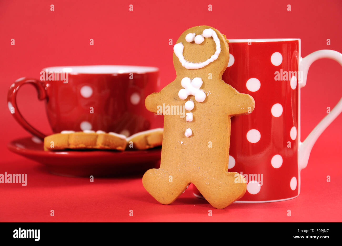 Gingerbread man coffee cup hi-res stock photography and images - Alamy