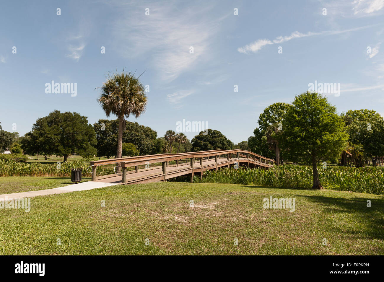 Walk bridge hi-res stock photography and images - Alamy