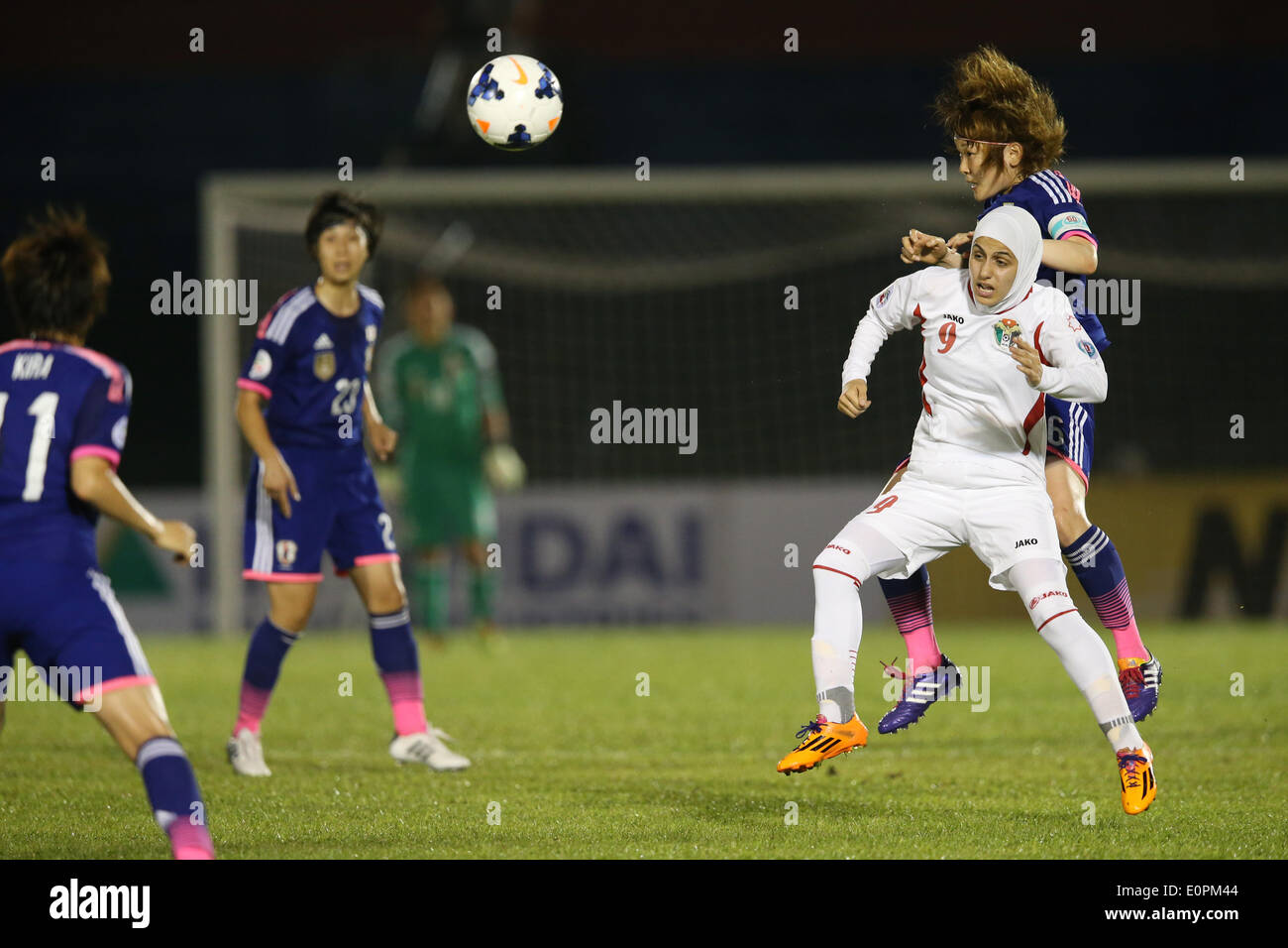 Thu Dau Mot, Vietnam. 18th May, 2014. Mizuho Sakaguchi (JPN), Abeer ...