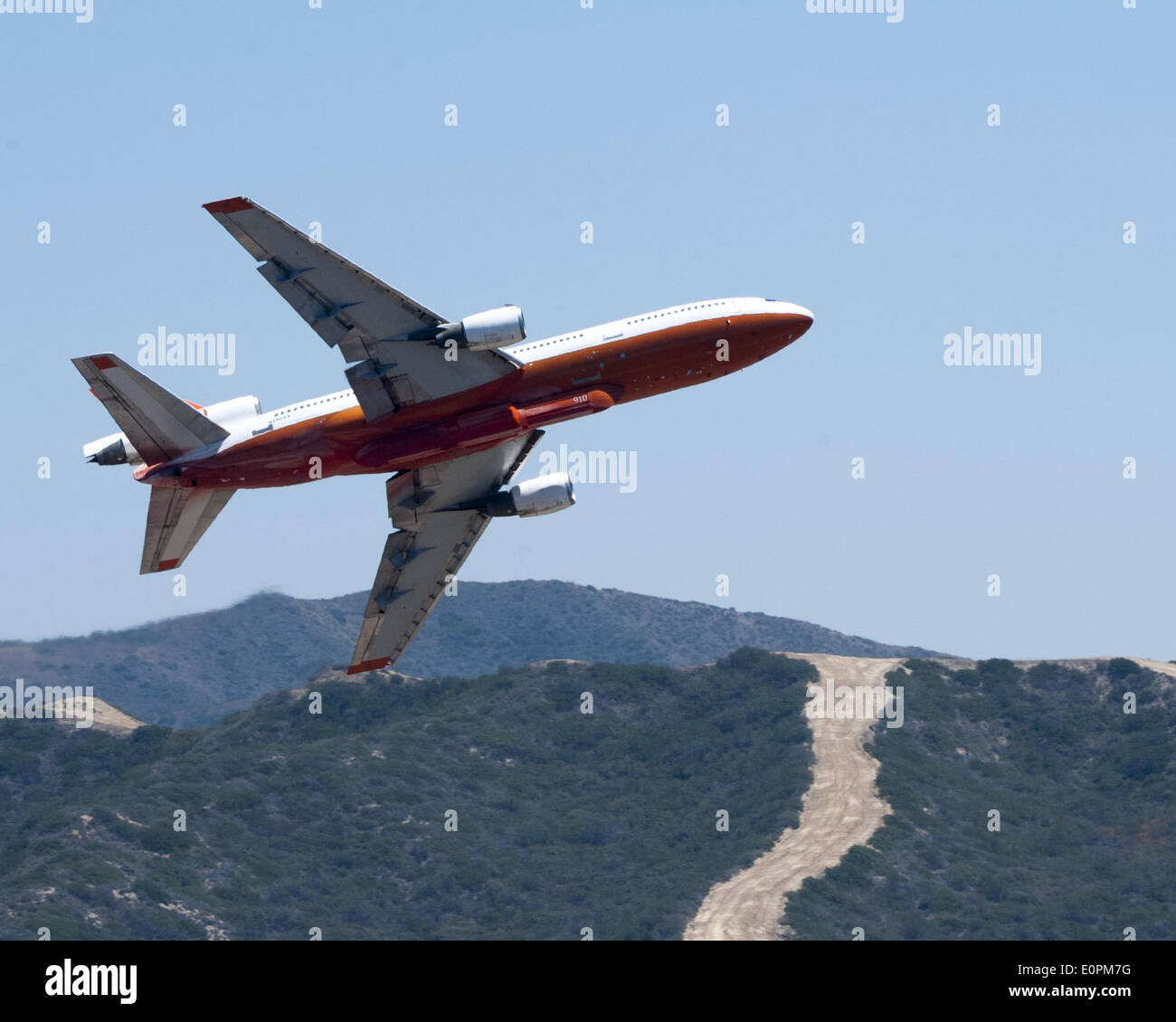May 16, 2014 - San Clemente, California, U.S - A spotter plane leads a ...