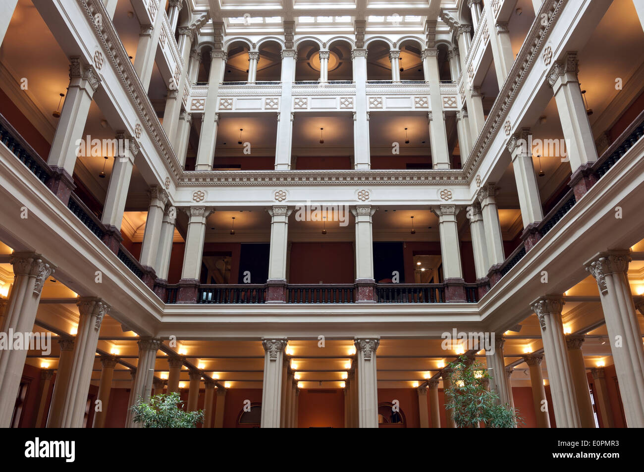 Neoclassical architecture interior hi-res stock photography and images ...