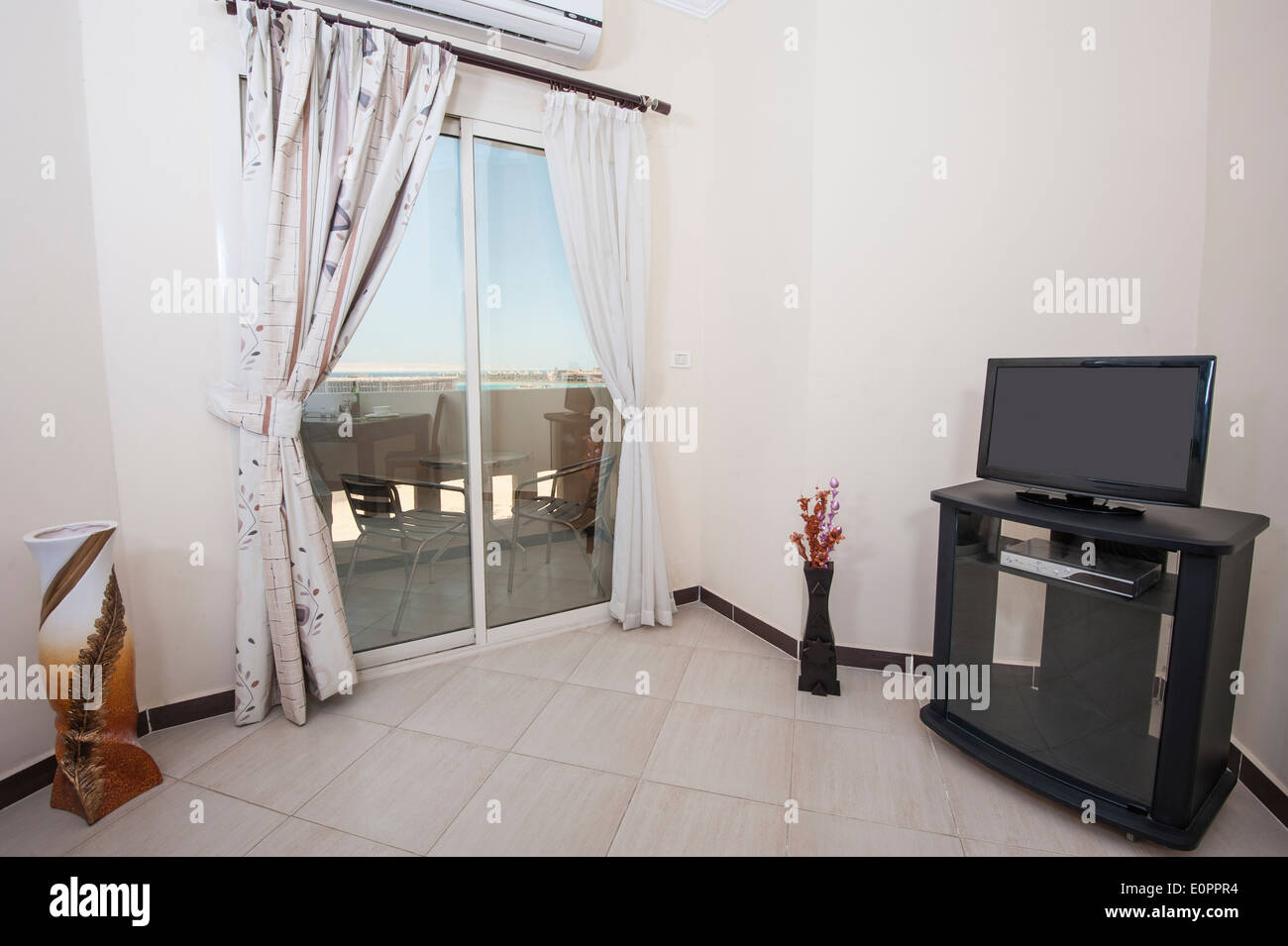 Interior of show home living room showing interior design Stock Photo ...