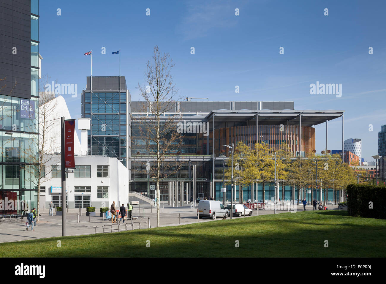 Brent Civic Centre, Wembley, United Kingdom. Architect: Hopkins ...