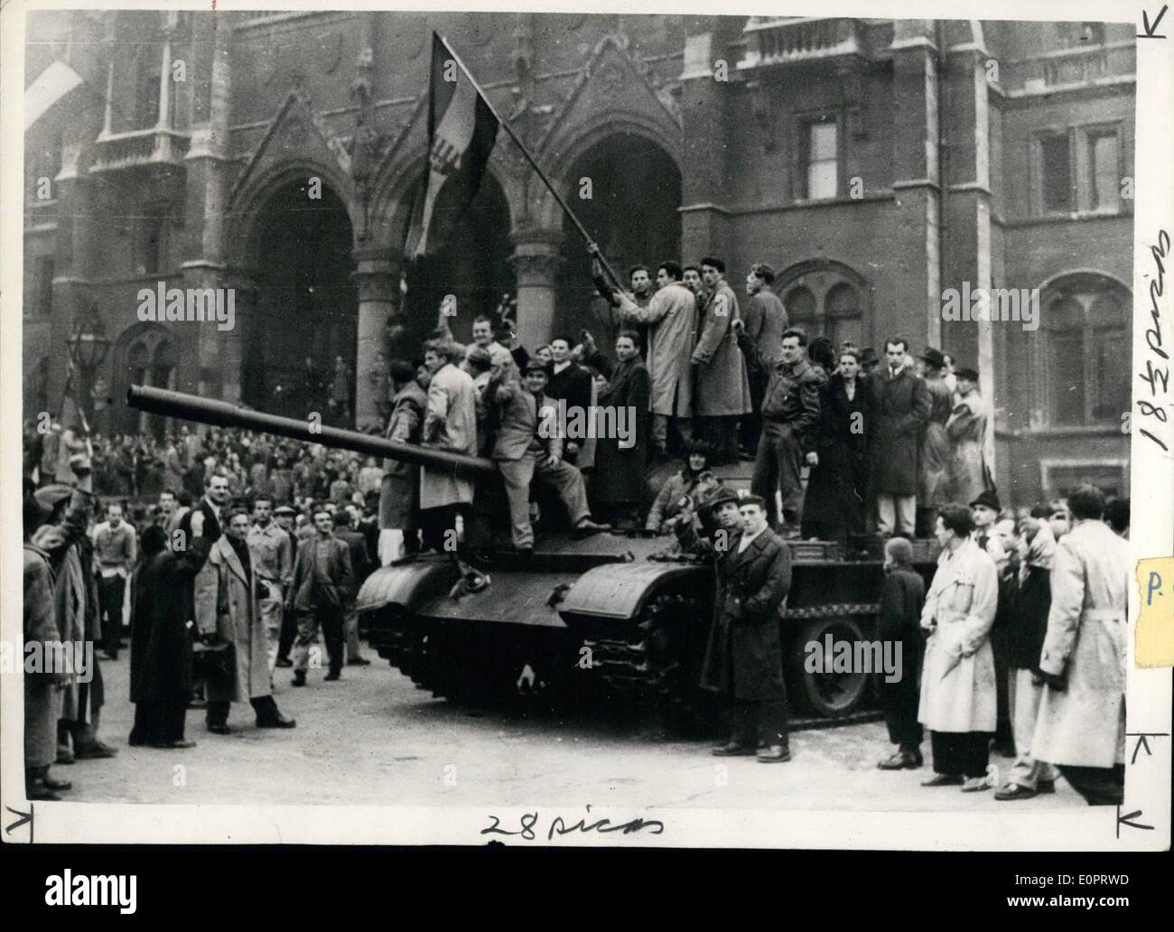 Hungary 1956 tank hi-res stock photography and images - Alamy