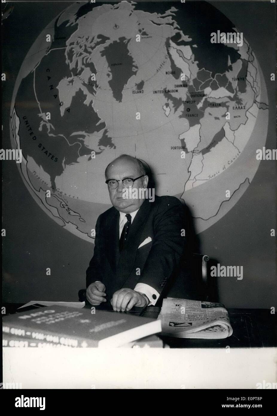 General lord ismay hi-res stock photography and images - Alamy