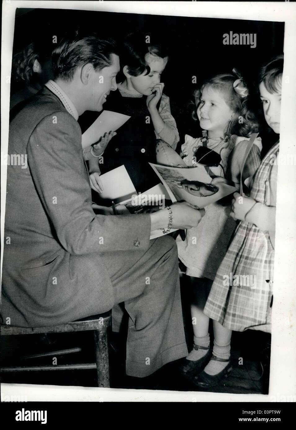 Dec. 12, 1956 - Johnnie Ray visits school for deap children : Singer ...