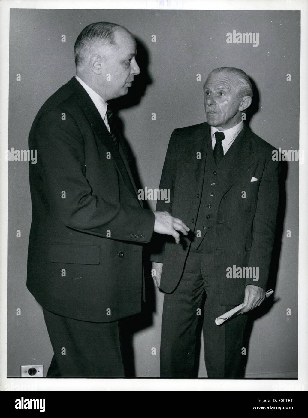 1957 christian pineau hi-res stock photography and images - Alamy