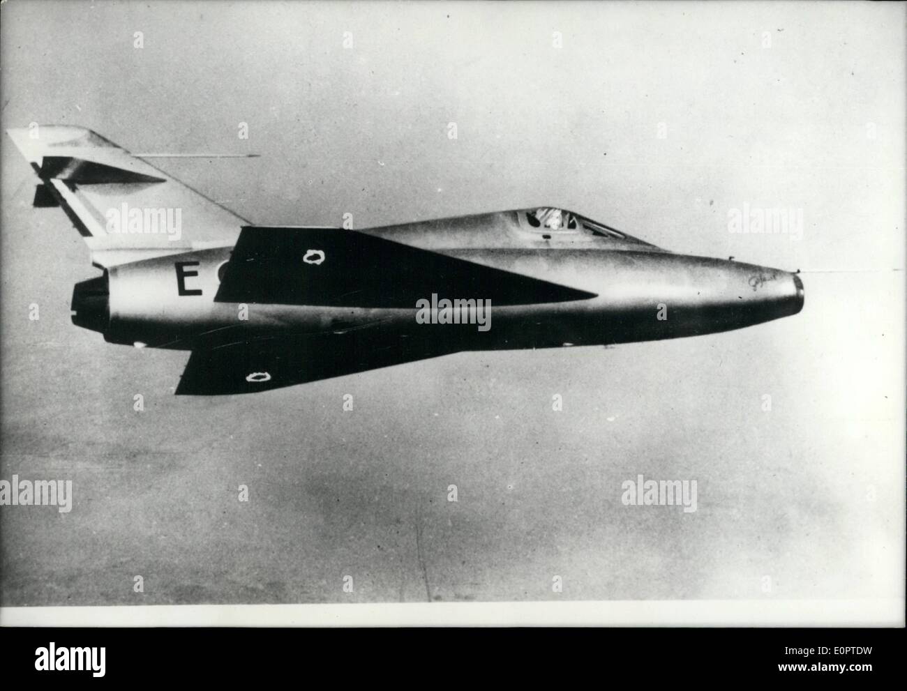 Three winged plane hi-res stock photography and images - Alamy