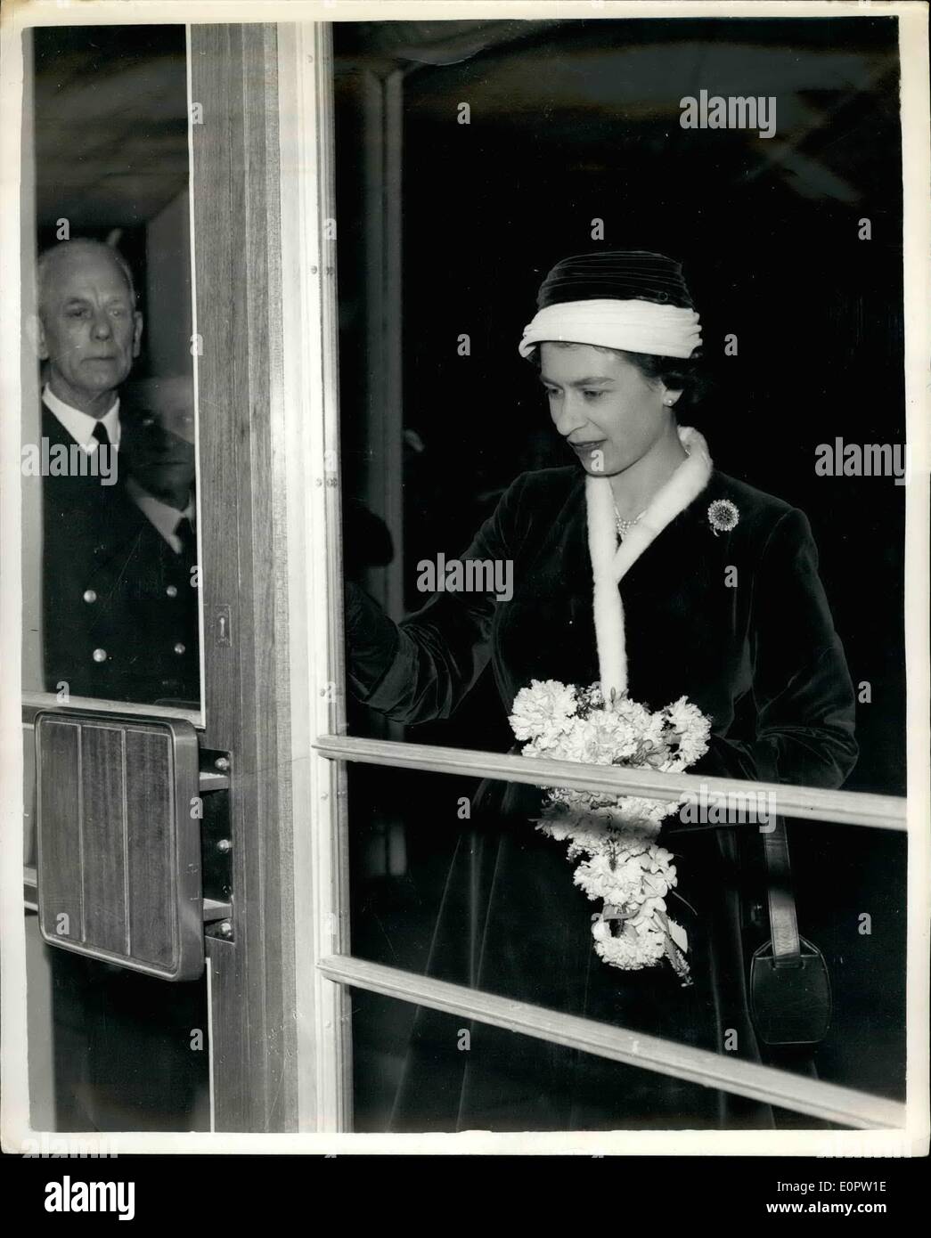Mar. 03, 1957 - H.M. the Queen visits reading: H.M. the Queen and the ...