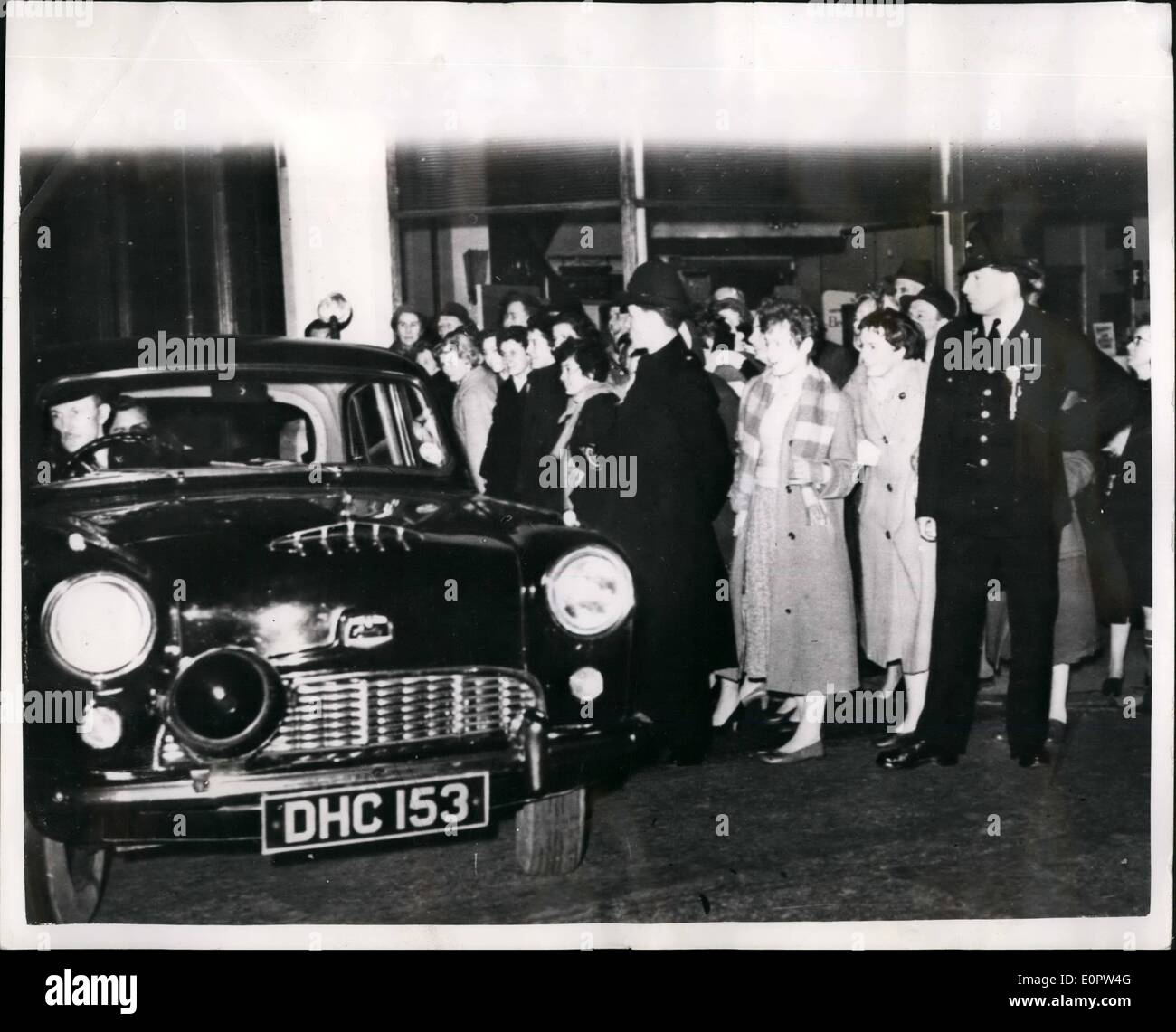 Jan. 01, 1957 - Dr. Bodkin Adams returns to Brixton Prison: He is be ...