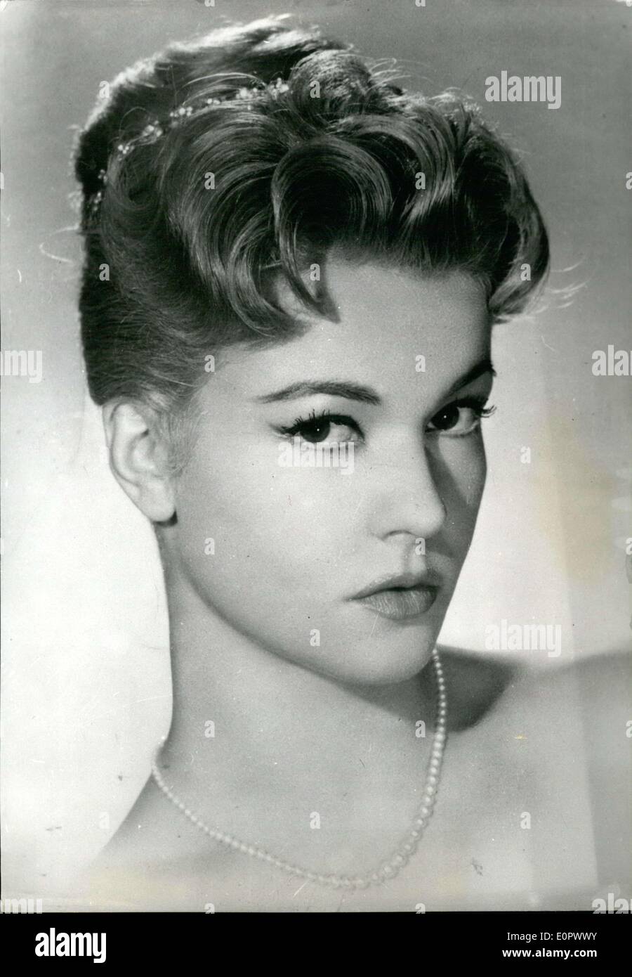 Jan. 21, 1957 - The famous hair master Gabriel Garland created all ...