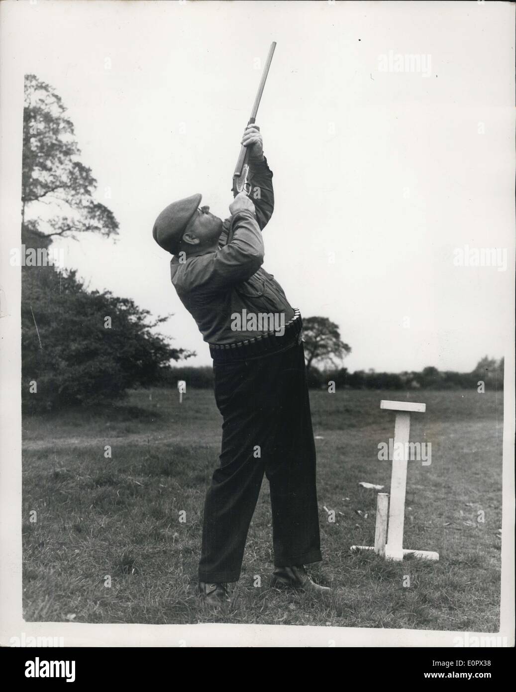 History of clay shooting old clay hi-res stock photography and images ...