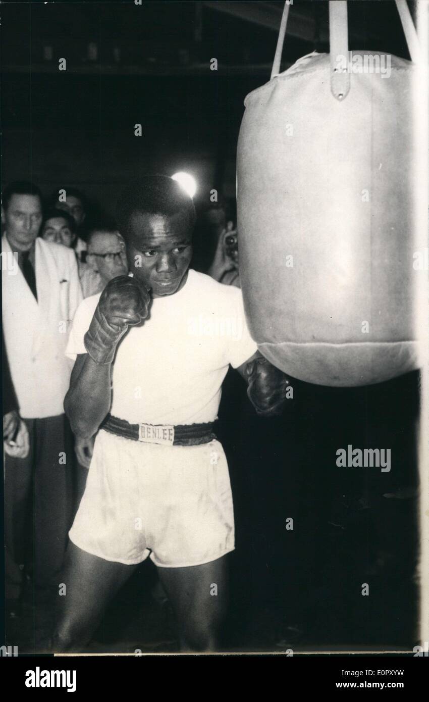 Hogan Bassey Stock Photos & Hogan Bassey Stock Images - Alamy