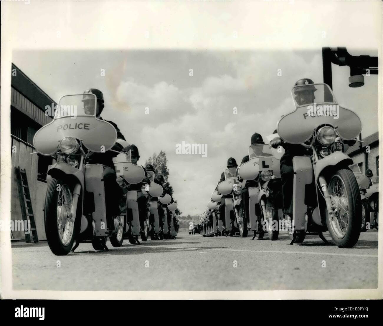 Hendon police hi-res stock photography and images - Alamy