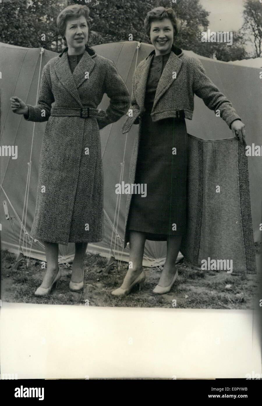 Fashion 1957 hi-res stock photography and images - Alamy