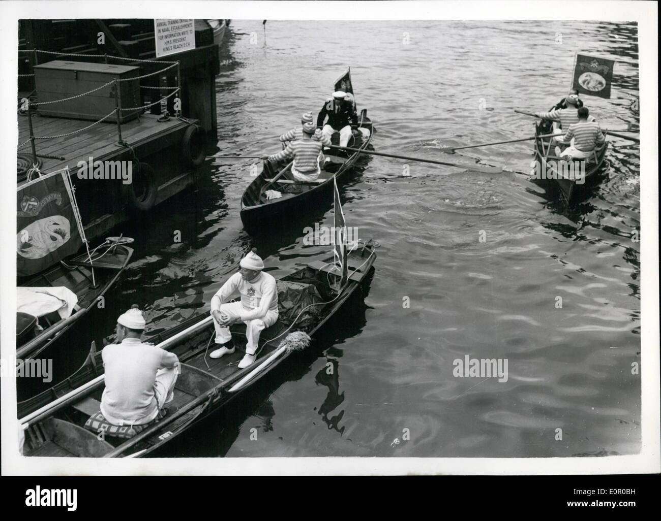 Black swans ship hi-res stock photography and images - Alamy