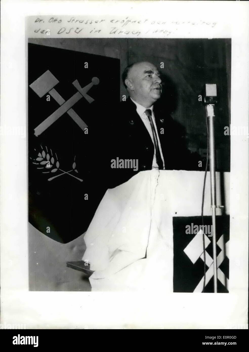 Telefoto hi-res stock photography and images - Alamy