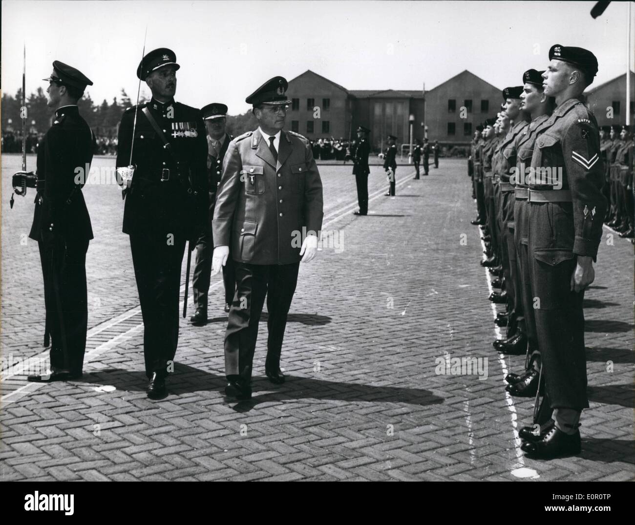Jun. 06, 1957 - Visit of General Speidel to Northern Army Group The ...