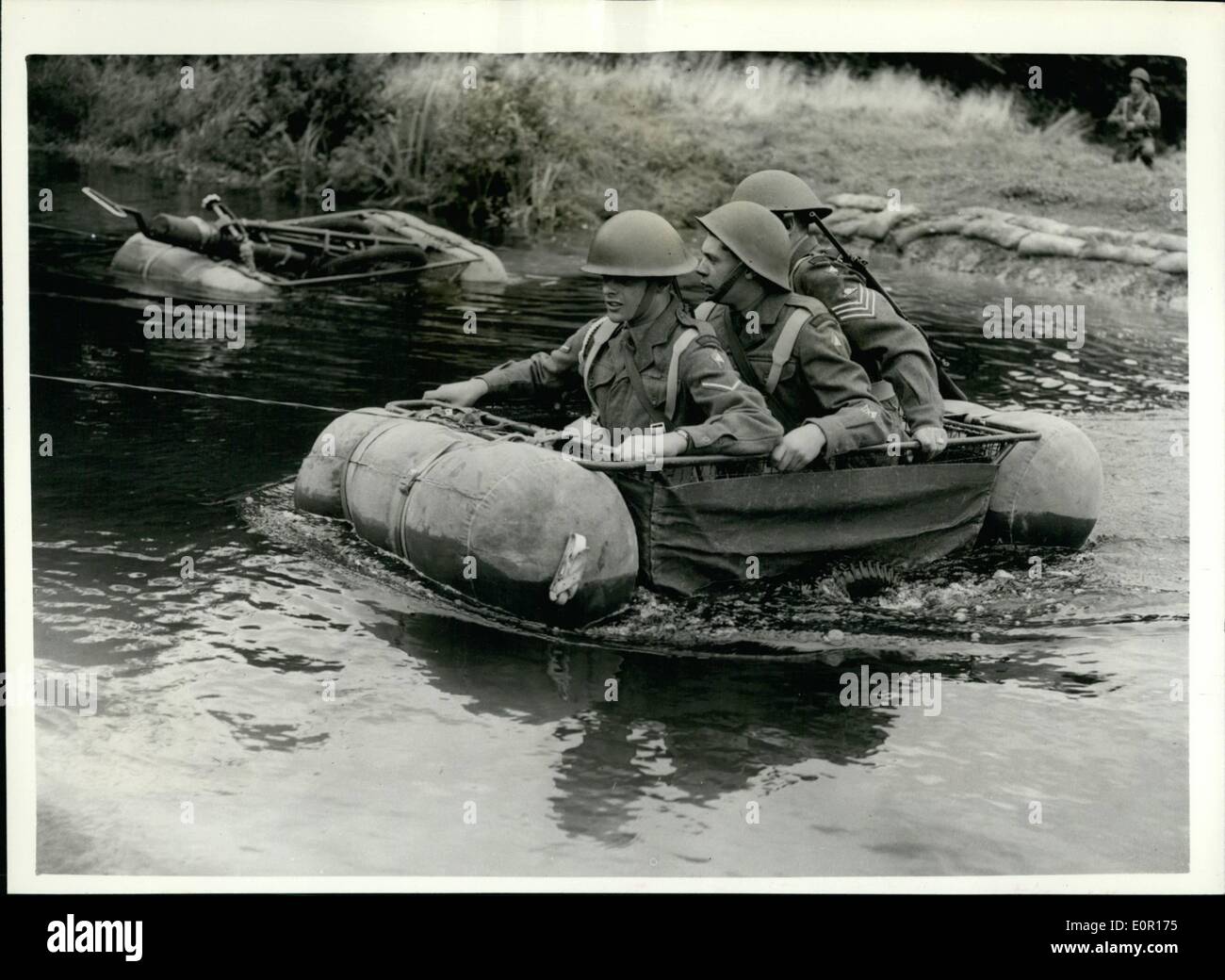 Army transport hi-res stock photography and images - Alamy