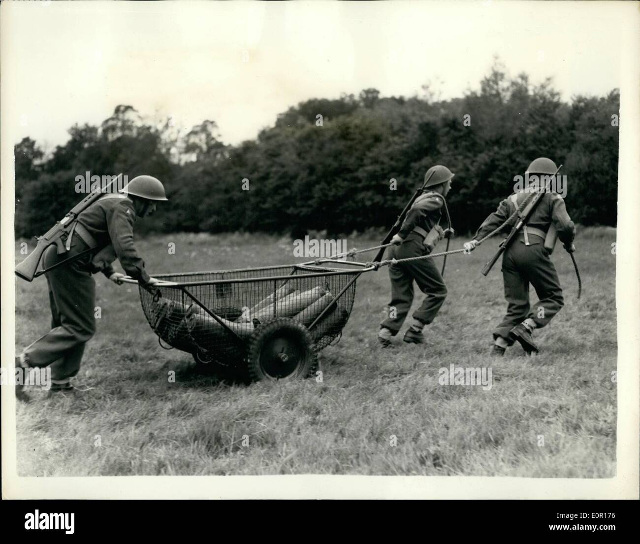 Army transport hi-res stock photography and images - Alamy