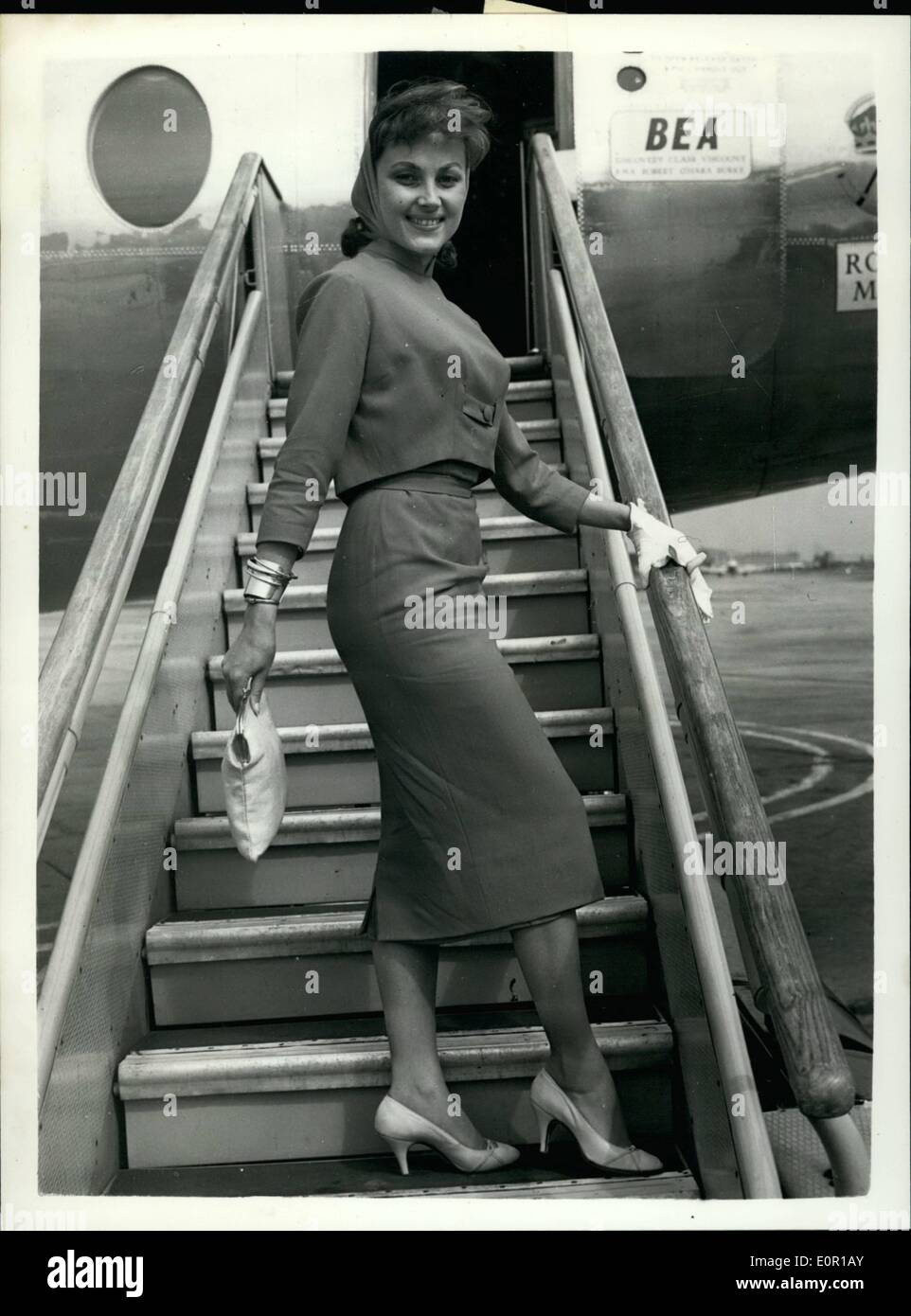 The shape that wiggles arrives in london hi-res stock photography and ...