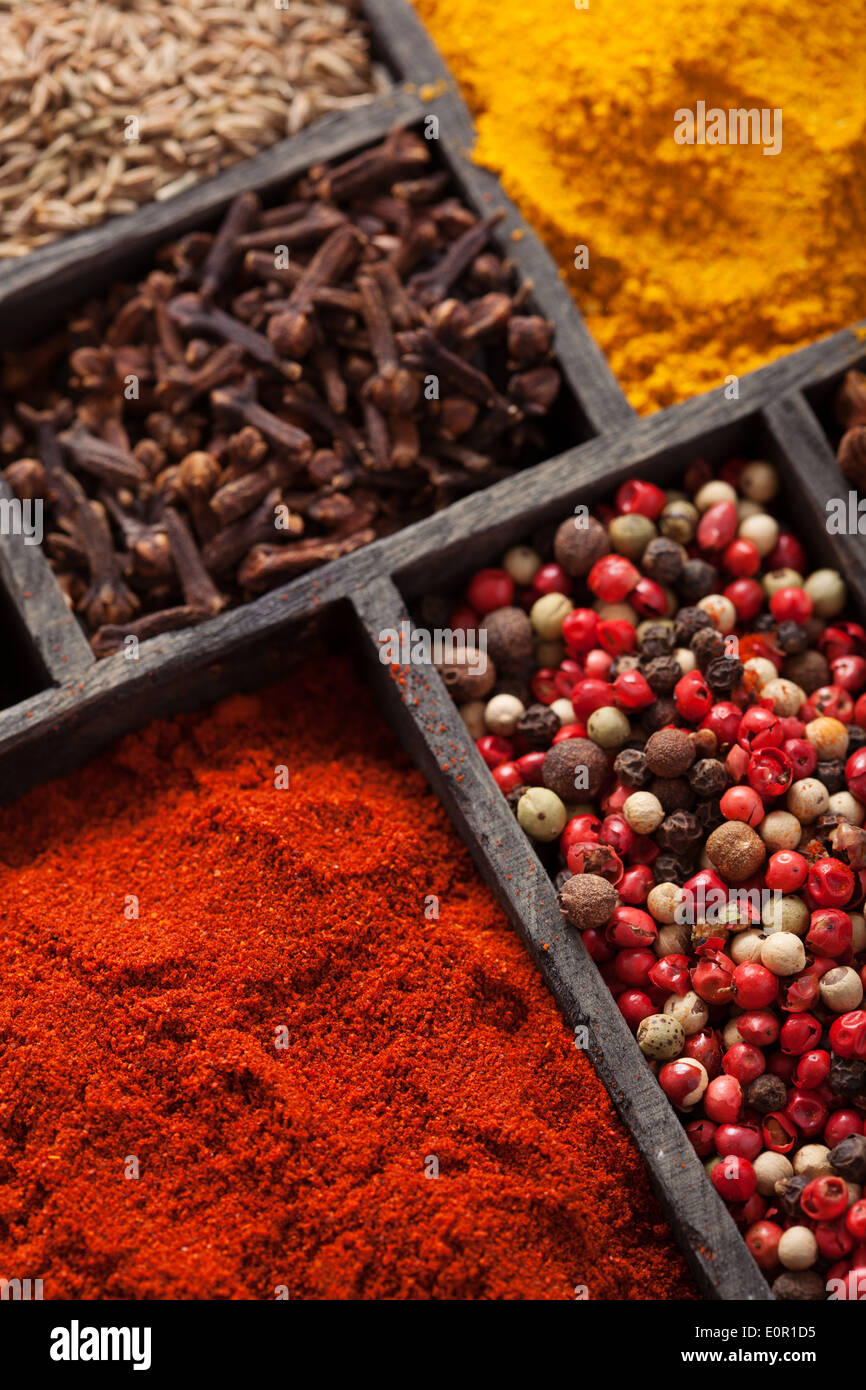 Box with spices hi-res stock photography and images - Alamy