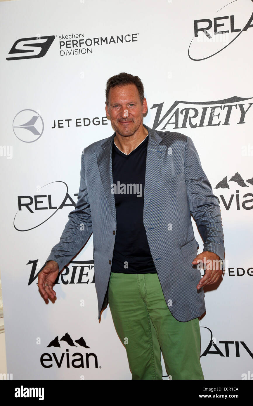 Ralph moeller hi-res stock photography and images - Alamy