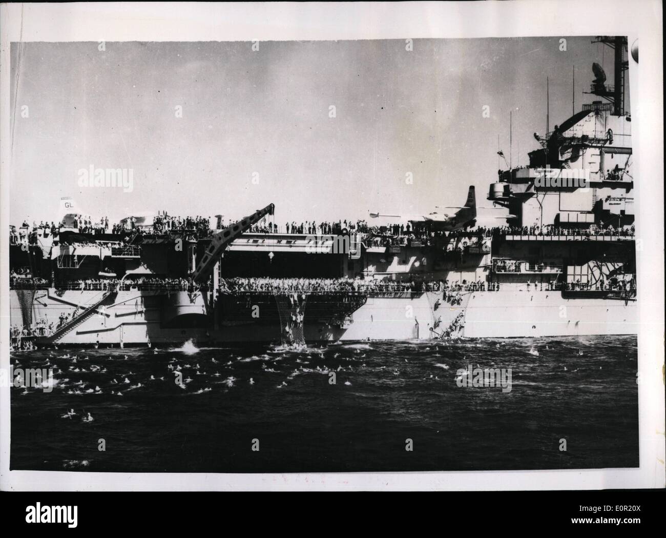 1957 aircraft hi-res stock photography and images - Alamy