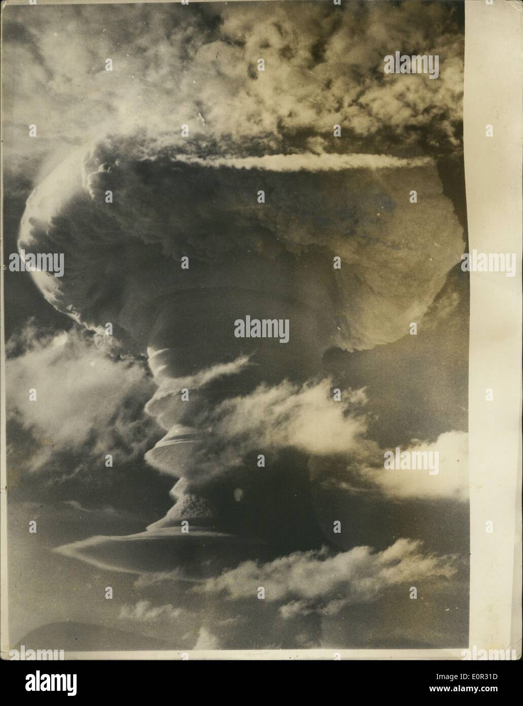1957 H Bomb Christmas Island Hi Res Stock Photography And Images Alamy