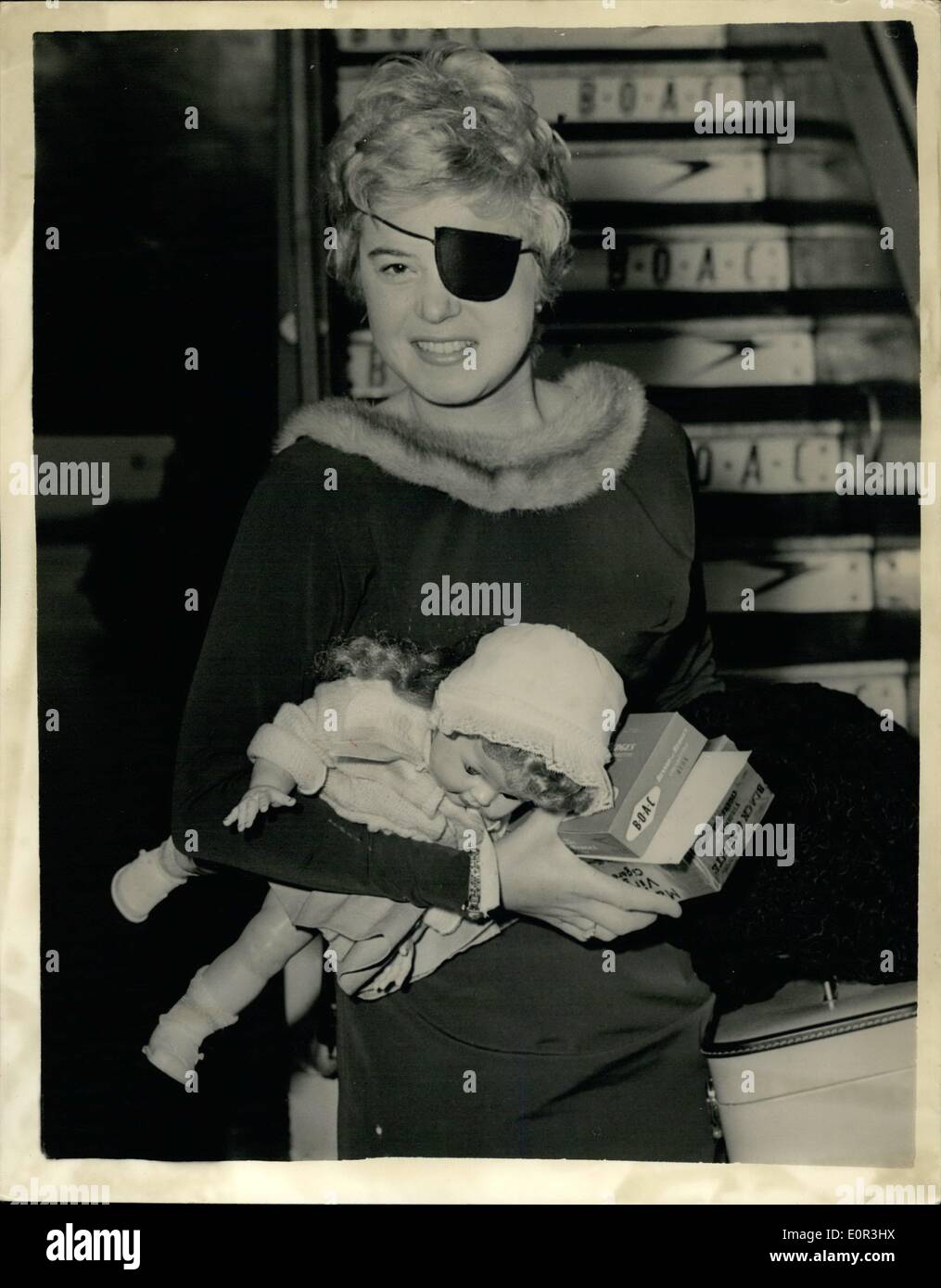 Nov. 11, 1957 - Shani Wallis returns from the United States: Singer ...