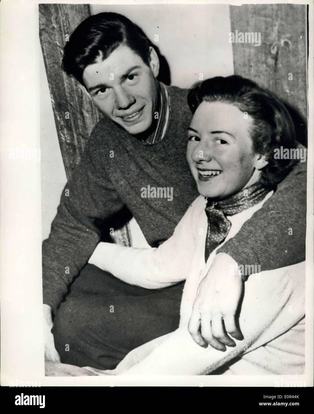 Jan 16 1958 dawn palethorpe weds in set hi-res stock photography and ...