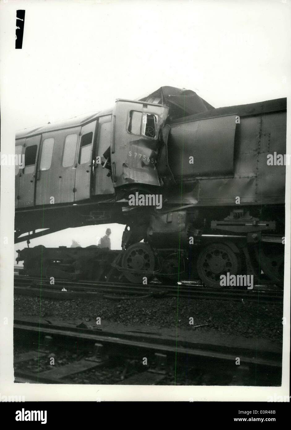 Dec. 05, 1957 - 61 Die And 200 Injured In Lewisham Rail Disaster. Photo ...