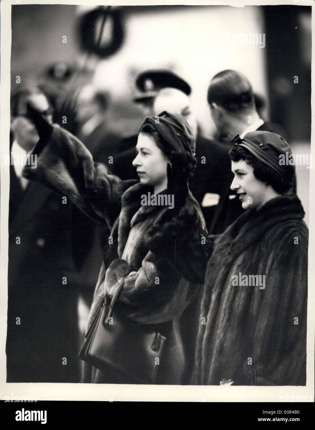 Princess margaret elizabeth 1958 hi-res stock photography and images ...