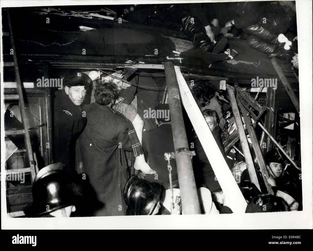 Gog crash hi-res stock photography and images - Alamy