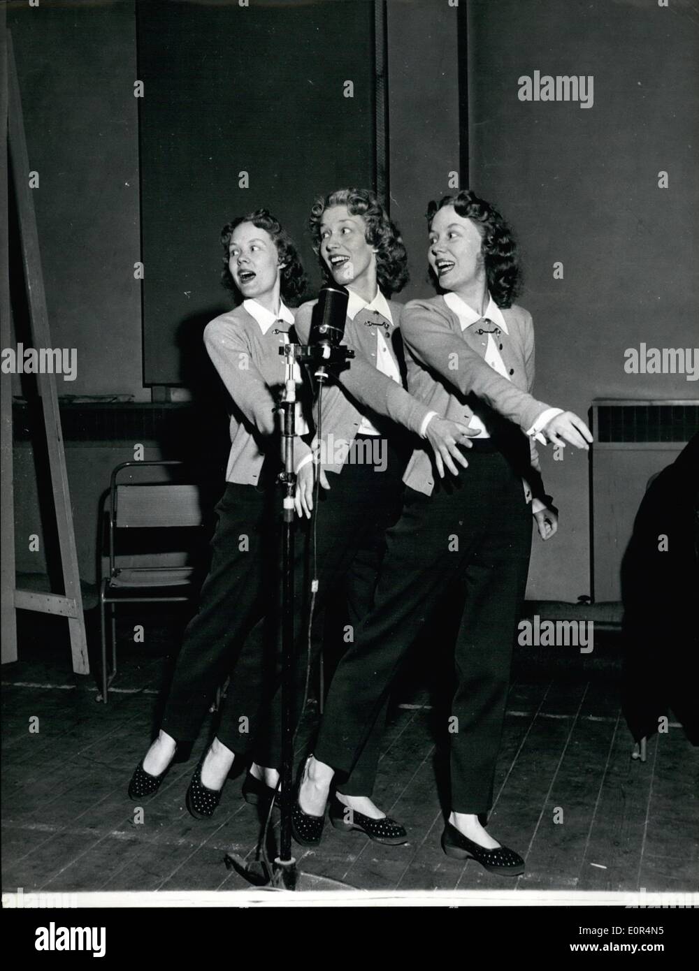 The beverley sisters hi-res stock photography and images - Alamy