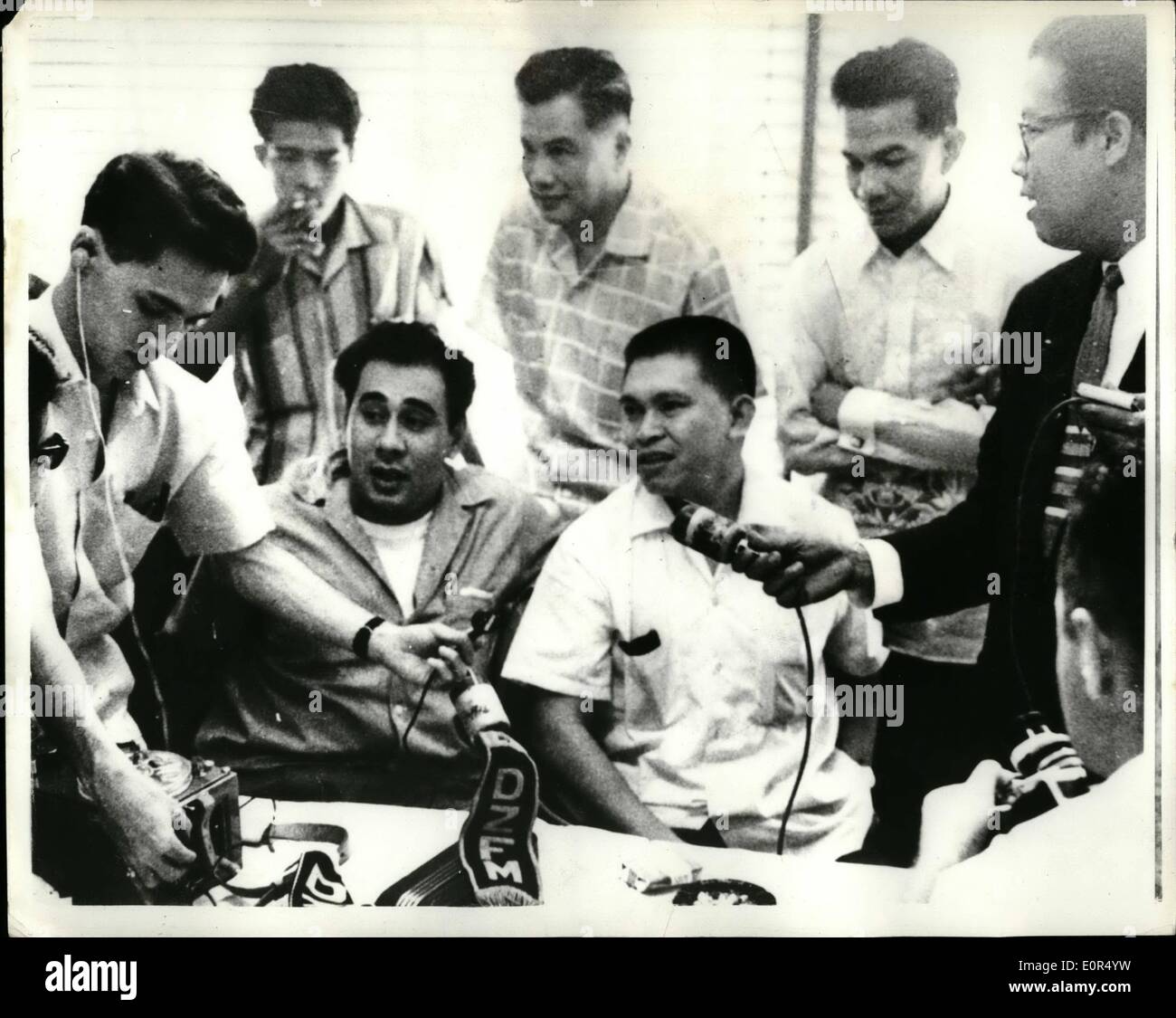 Leader indonesia rebels gives press interview hi-res stock photography ...