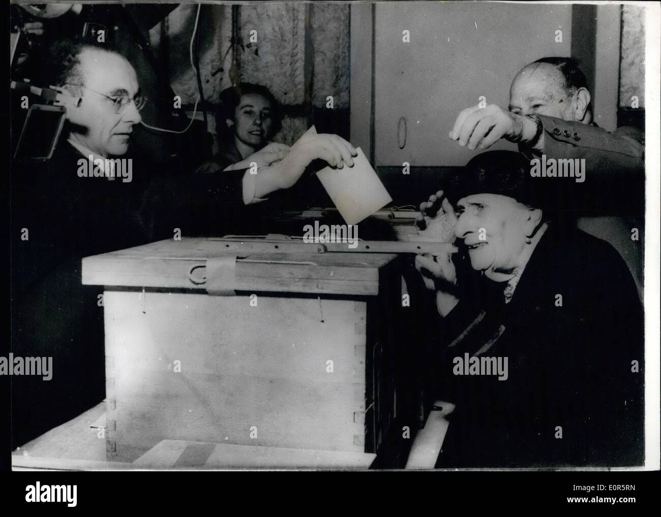 Elections of 1958 hi-res stock photography and images - Alamy