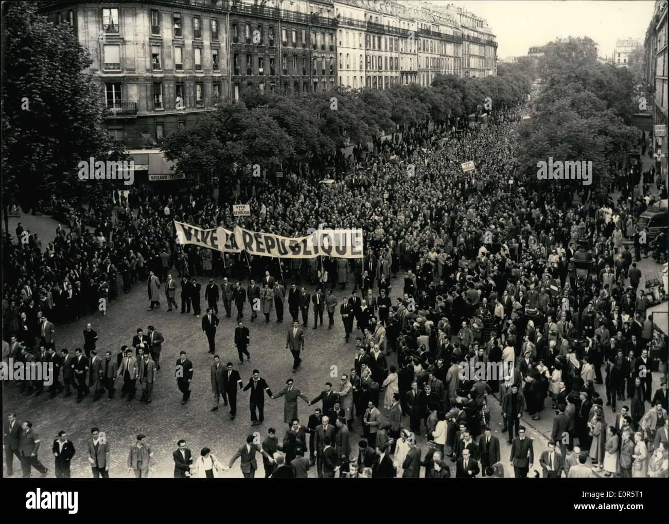 May 28, 1958 - Supporting Republican Defense Party Stock Photo - Alamy