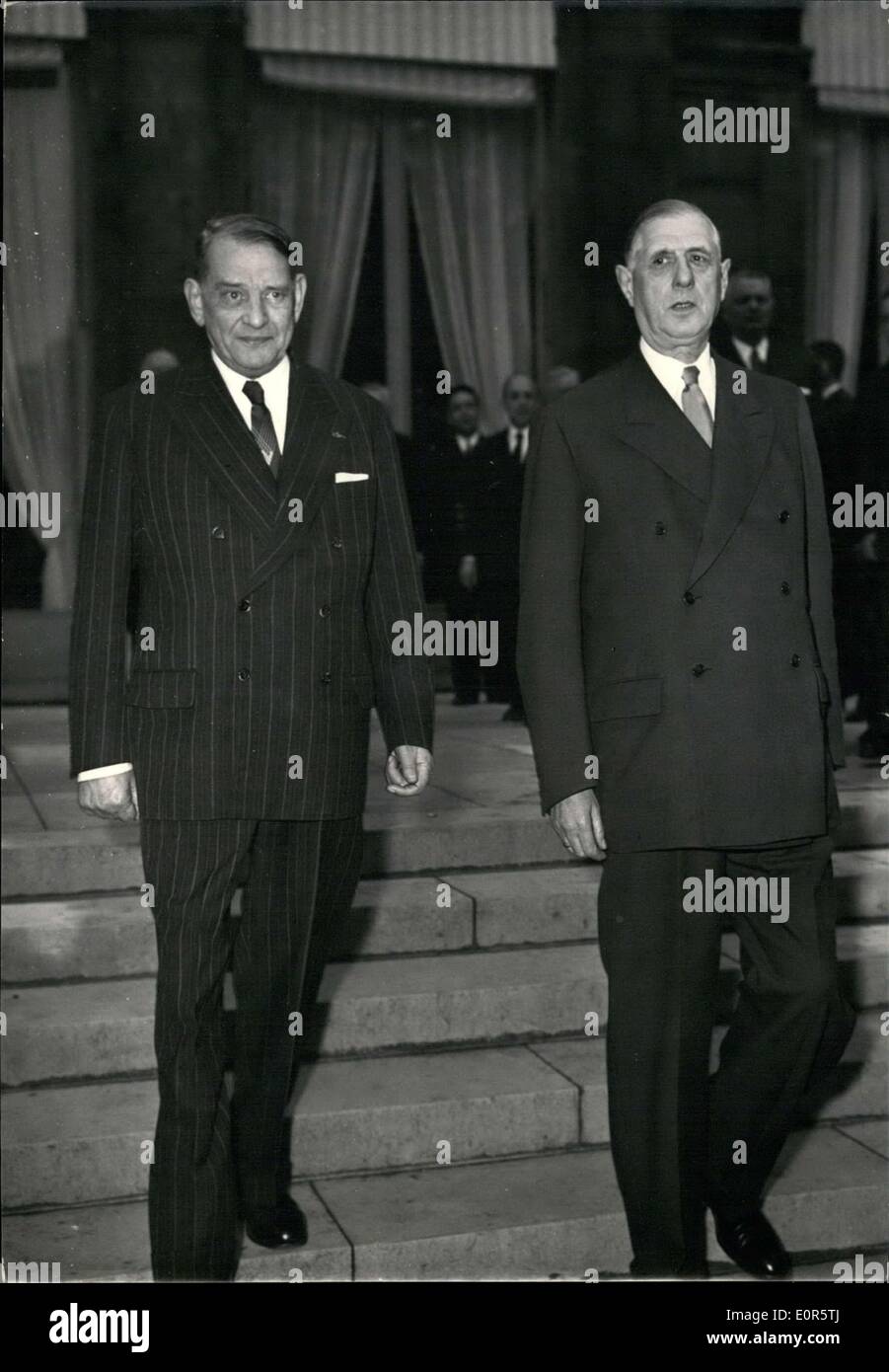 May 31, 1958 - President Coty (left) had a new meeting with General de ...