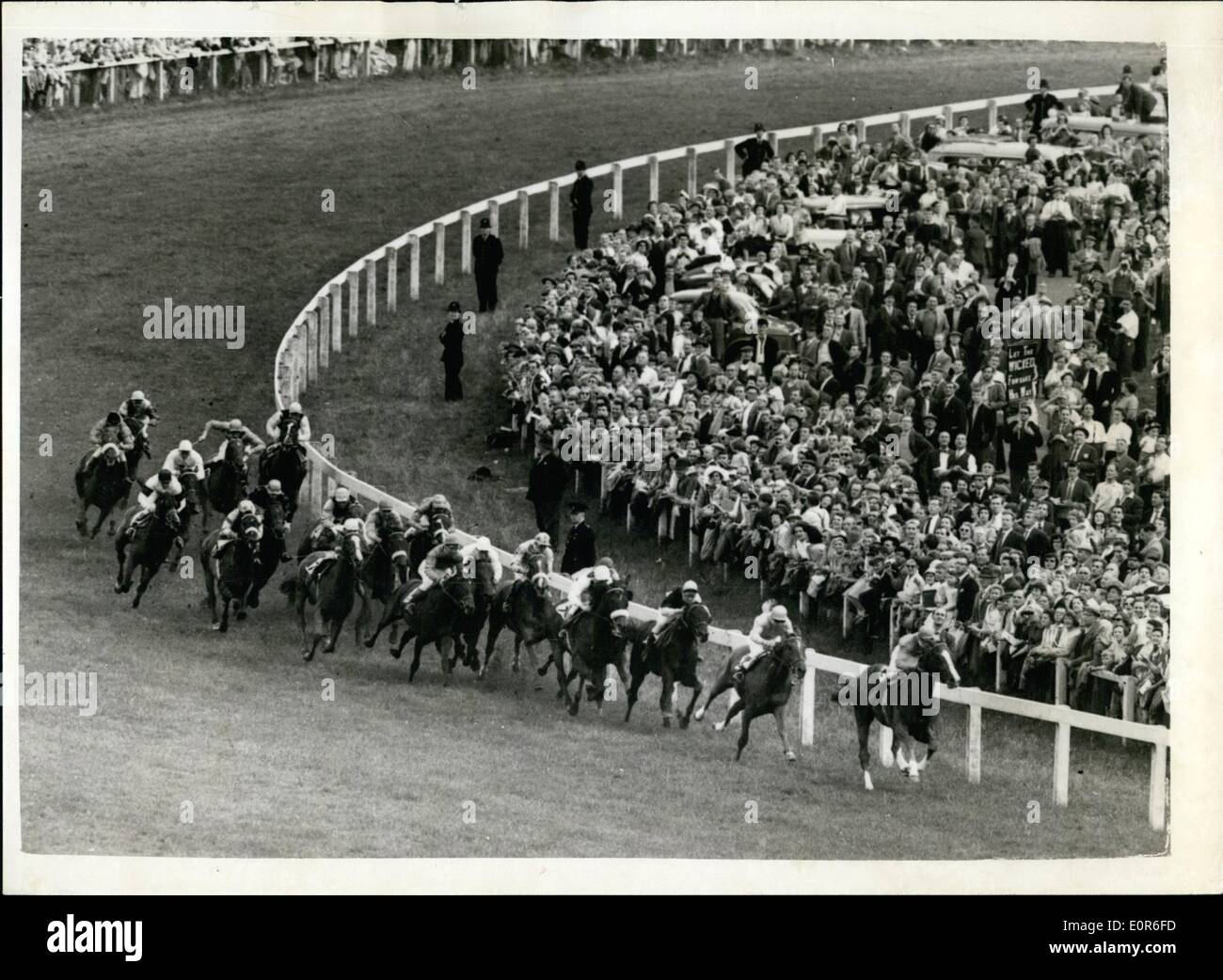 The derby field at tattenham corner hi-res stock photography and images ...