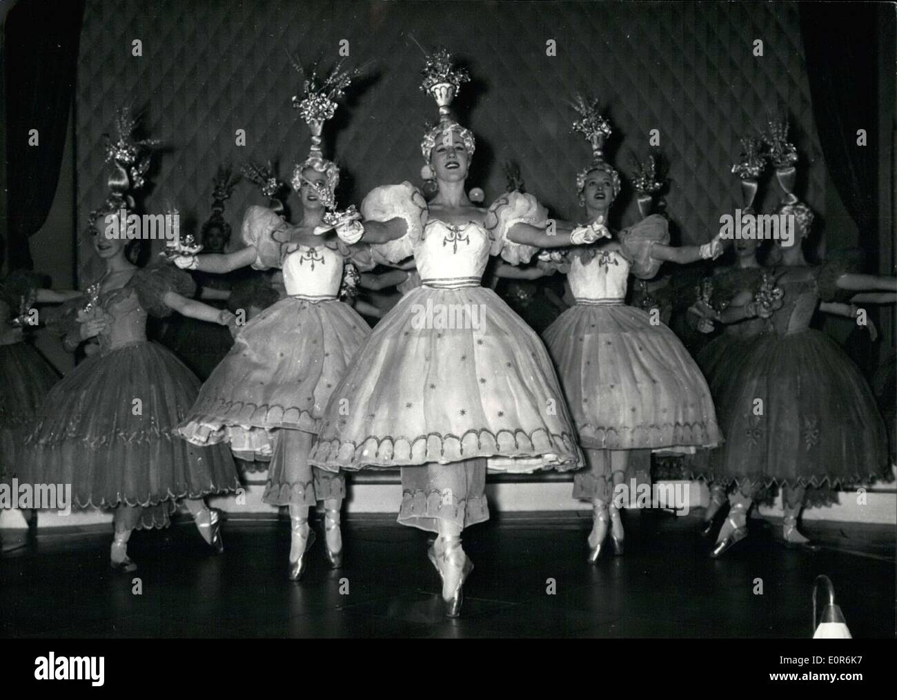 Nouvelle eve stages new show hi-res stock photography and images - Alamy