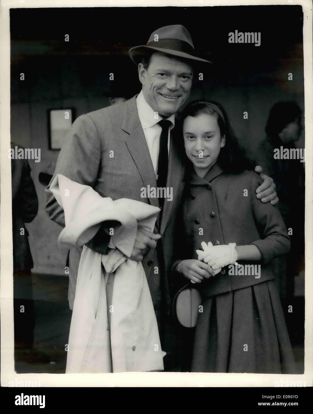May 05, 1958 - Eddie Constantine arrives in London with his daughter ...